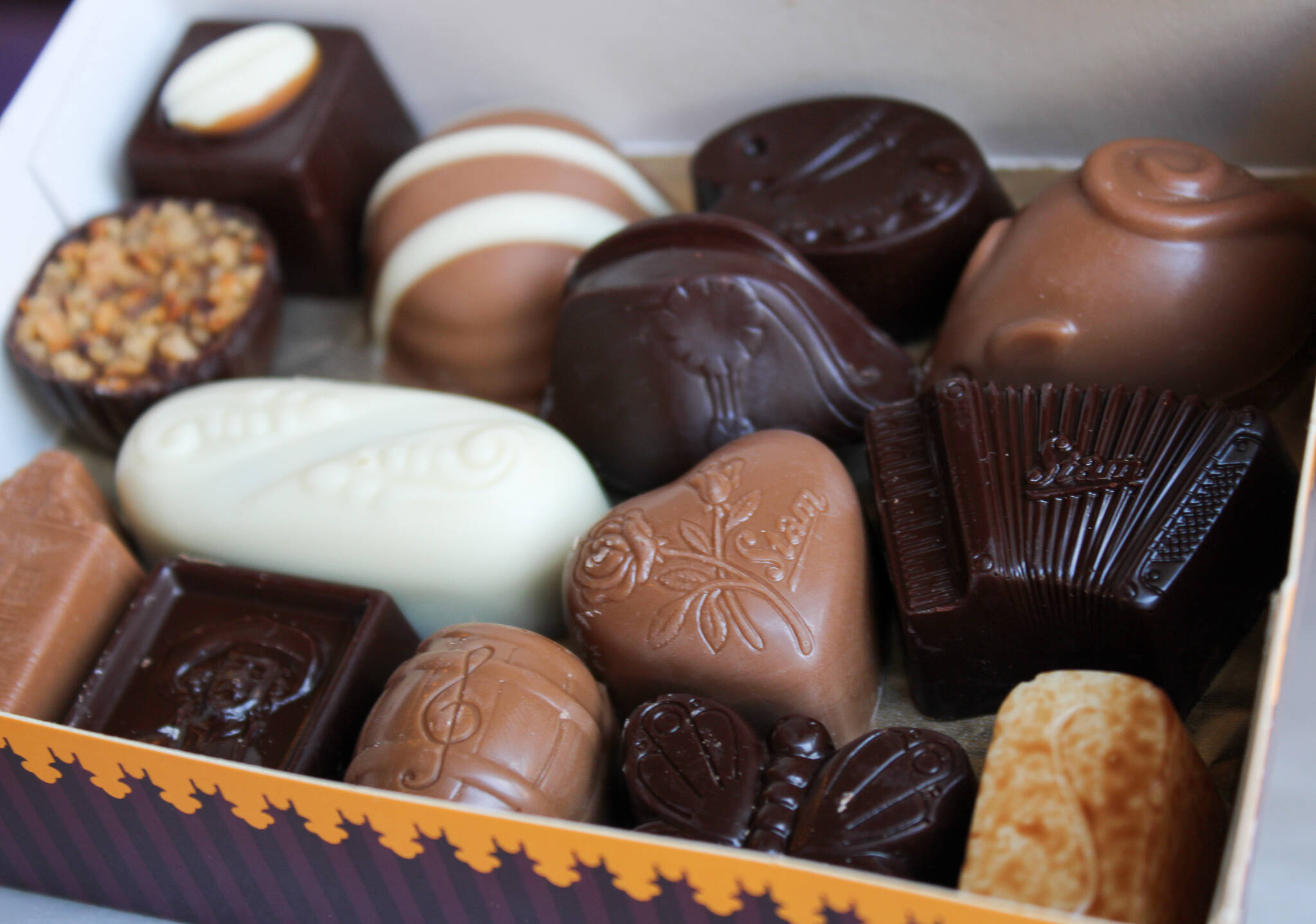 Custom Chocolates | Chocolaterie Stam of Glen Ellyn